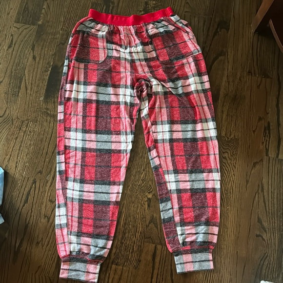 PINK Victoria's Secret | Intimates & Sleepwear | Red Plaid Pajama Pants ...